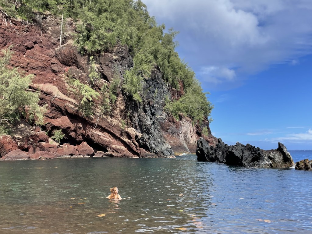 How to Find the Red Sand Beach in Maui: Kaihalulu Beach - Soul Summit ...