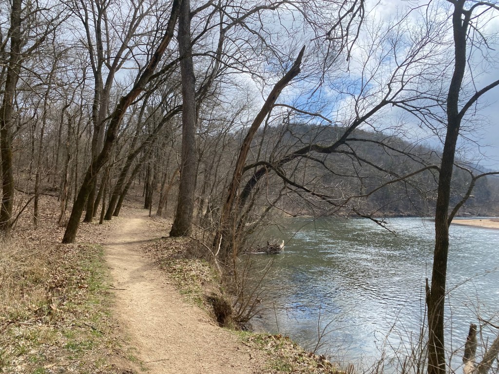 How to Find Blue Spring: Missouri's Bluest Water - Soul Summit Travel